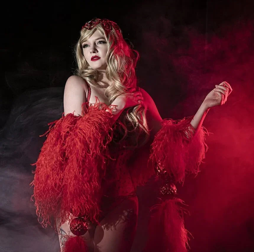 Luxury Feather Boas | Ostrich, Coque Schlappen & Big Rooster Boas – hot ...